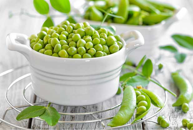 Fruits and vegetables in season by month: May - LifeGate